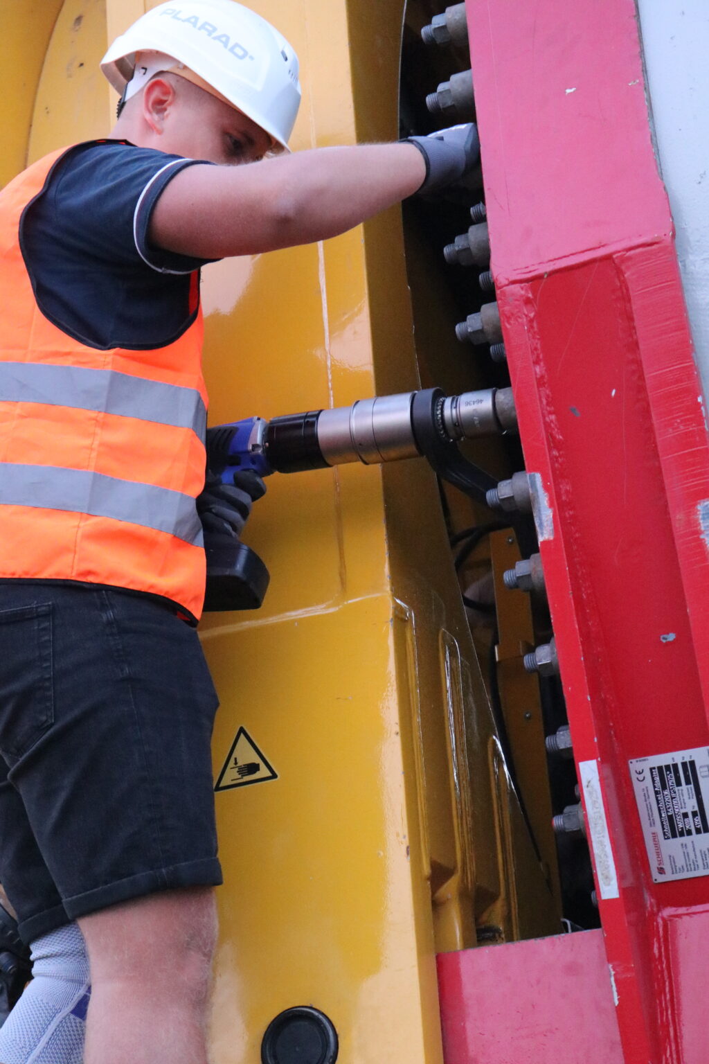 Battery Nutrunner DA2power by Plarad